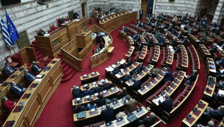 Το Kke φέρνει ξανά τις τροπολογίες για επαναφορά 13ου και 14ου μισθού ...