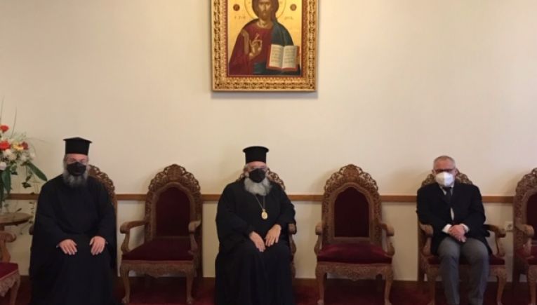 Οι ευχες του Γρηγόρη Πασπάτη στο νέο Αρχιεπίσκοπο Κρήτης - Newshub.gr