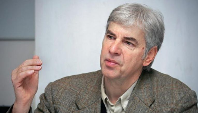 Ο Παγκρήτιος Σύλλογος Φίλων Μίκη Θεοδωράκη για το θάνατο του Henning ...