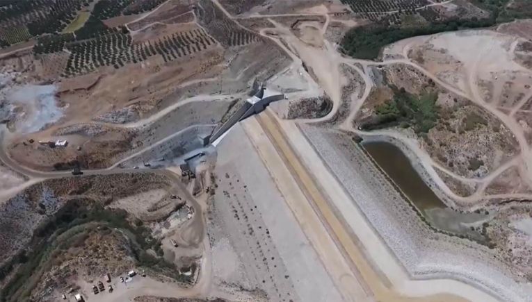 Θέμα newshub.gr: Εκατοντάδες εκατομμύρια κυβικά νερού χάνονται στην ...