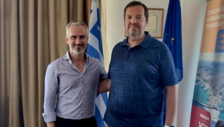 Με τον Διευθύνοντα Σύμβουλο του ΟΛΗ ο Γιάννης Αναστασάκης - Newshub.gr