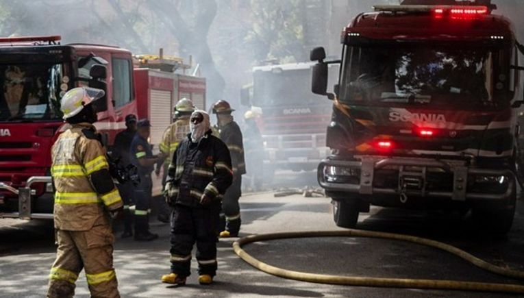 Ν. Αφρική: Η πυρκαγιά που κόστισε τη ζωή σε 74 ανθρώπους πρέπει «να μας ...