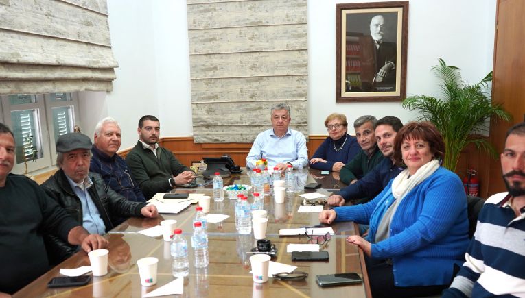 Επίσκεψη Πρέσβη της Σερβίας στον Περιφερειάρχη - Newshub.gr