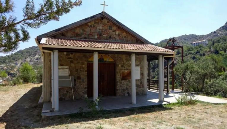 Ψευδοθαύματα, μαύρο χρήμα, σεξ και μαφιόζικες μέθοδοι στη Μονή Οσίου ...