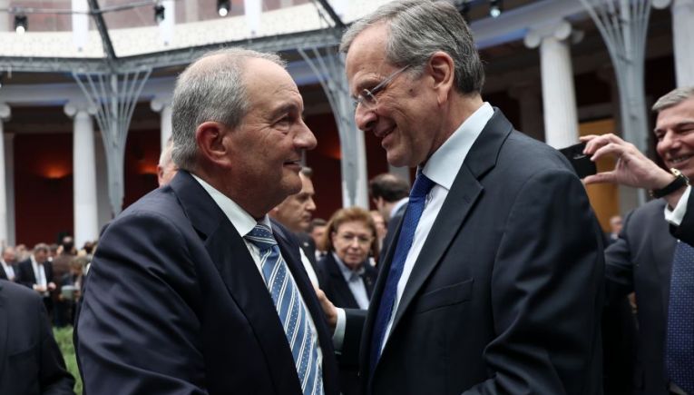 50 χρόνια ΝΔ: Καραμανλής και Σαμαράς δεν θα πάνε στη Ρηγίλλης - Newshub.gr