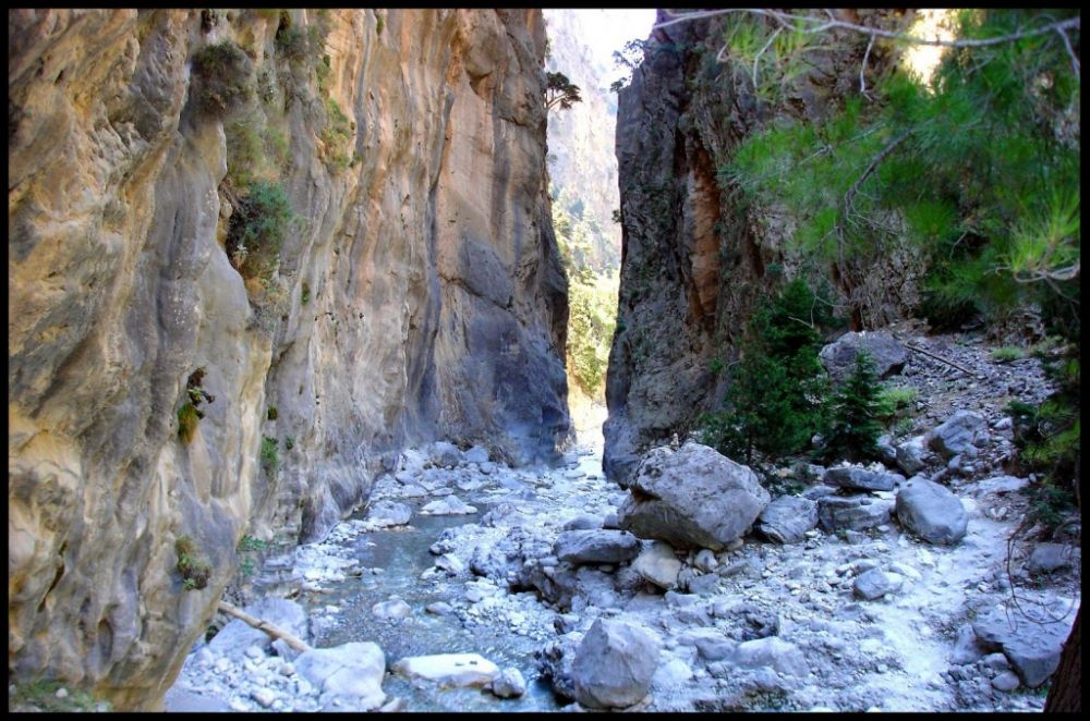 Το Φαράγγι της Σαμαριάς, από Αγία Ρουμέλη μέχρι τις Πόρτες, «φιλικό ...