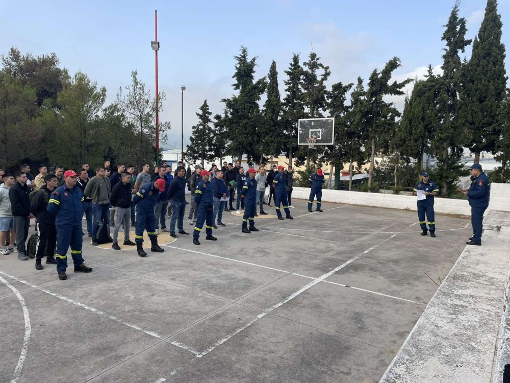 Κρήτη: Οι Δασοκομάντος εκπαιδεύονται πριν ριχτουν στη μάχη με τις ...