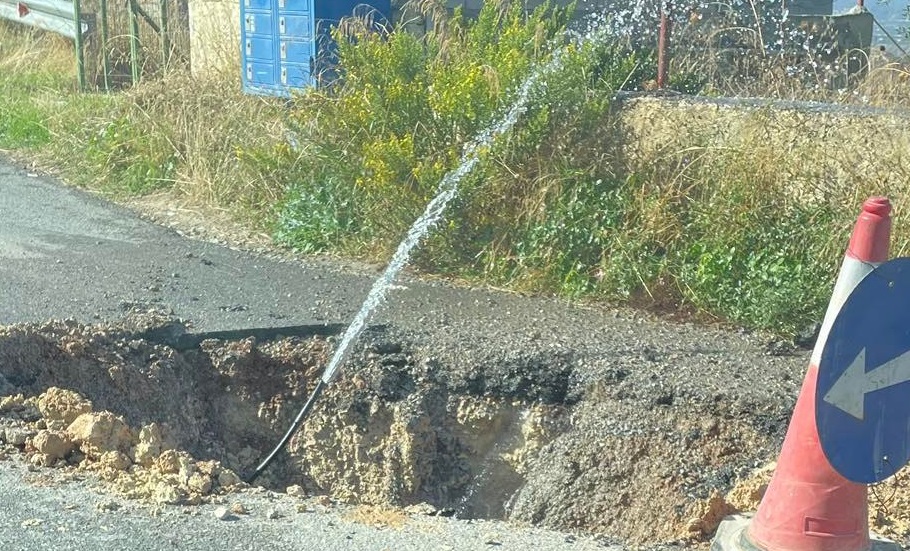 Ηράκλειο: Νέα διαρροή νερού στην Ούλωφ Πάλμε! - Newshub.gr