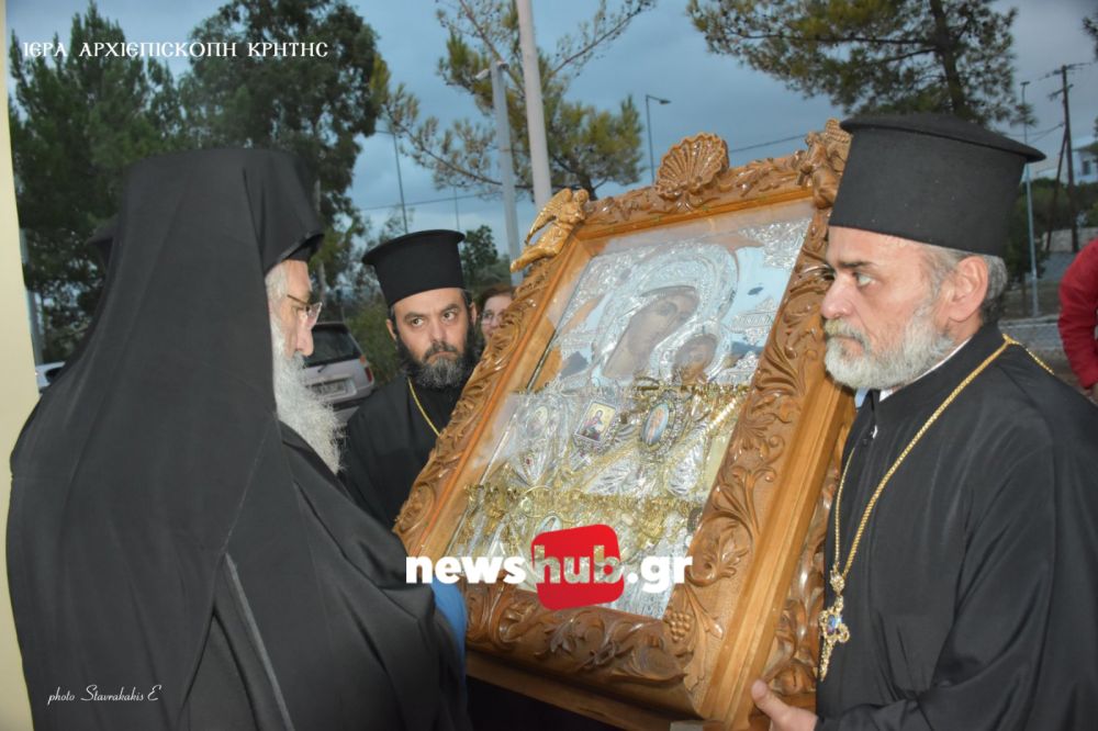 Γιορτάζουν τον Άγιο Λουκά τον Ευαγγελιστή στο ναό του στο ΠΑΓΝΗ (ΦΩΤΟ ...