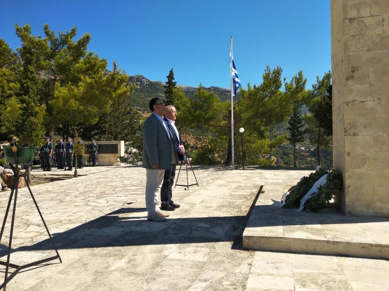 Κλιμάκιο του ΚΚΕ στην Εκδήλωση για το Ολοκαύτωμα των Χωριών της Βιάννου ...