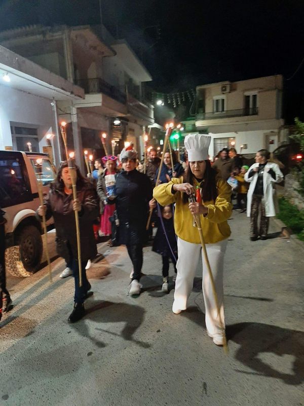 Κέφι, χαρά, χορός και ζωντάνια στο επιτυχημένο Καρναβάλι στο Καστέλλι ...