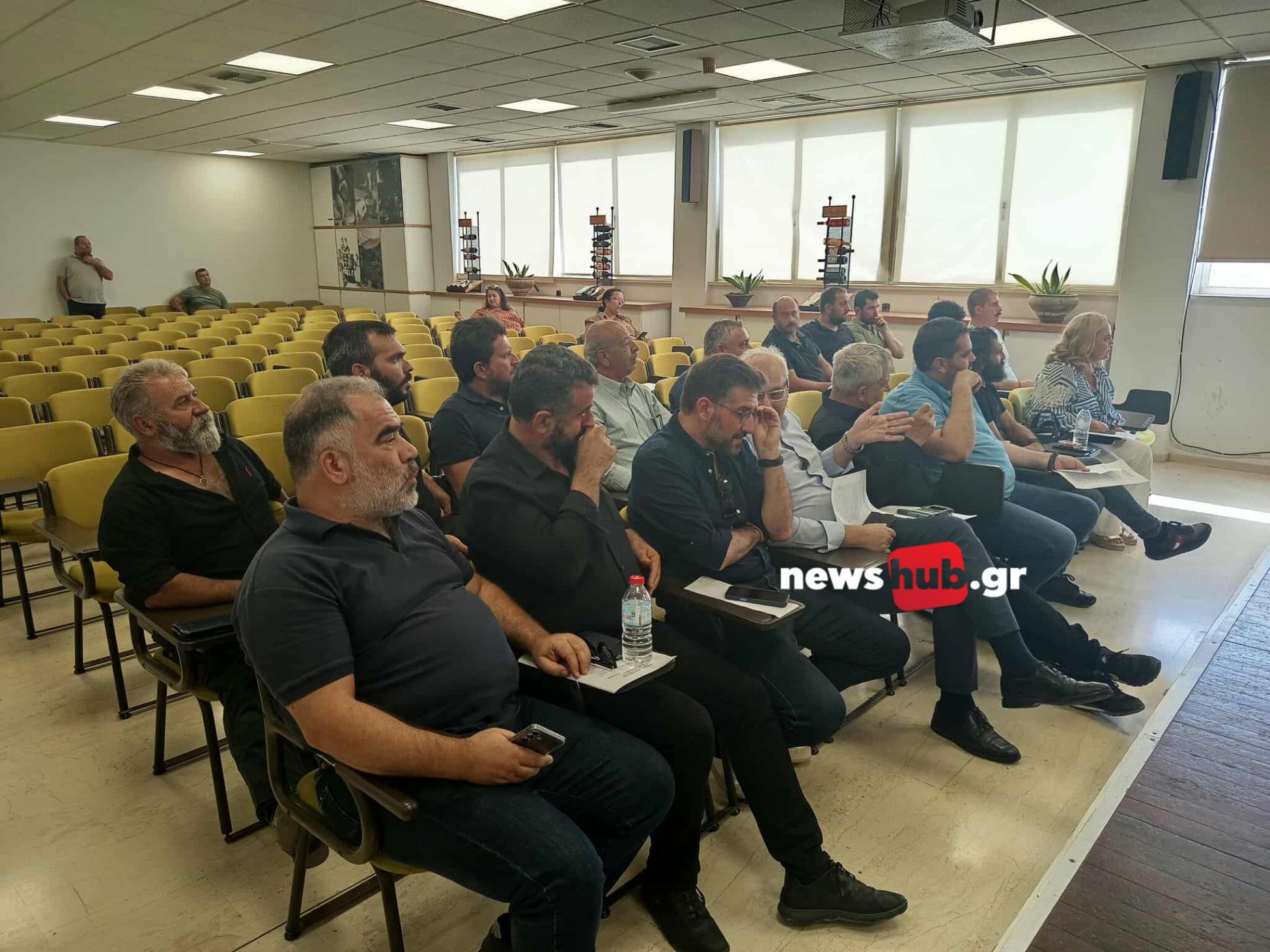 Σύσκεψη στην ΕΑΣΗ κτηνοτρόφων-μελισσοκόμων με δημάρχους: Ο Οκτώβρης θα ...